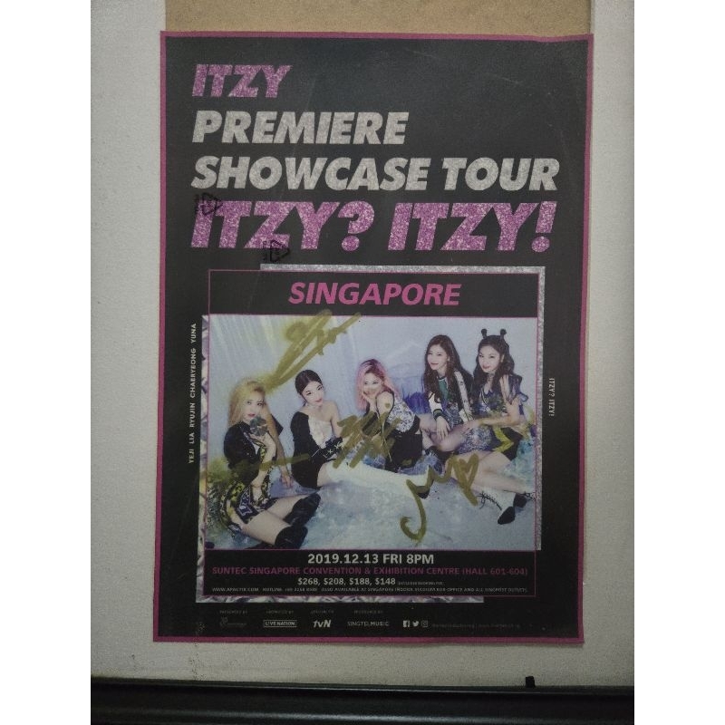 Jual HAND SIGNED POSTER KPOP OFFICIAL | Shopee Indonesia