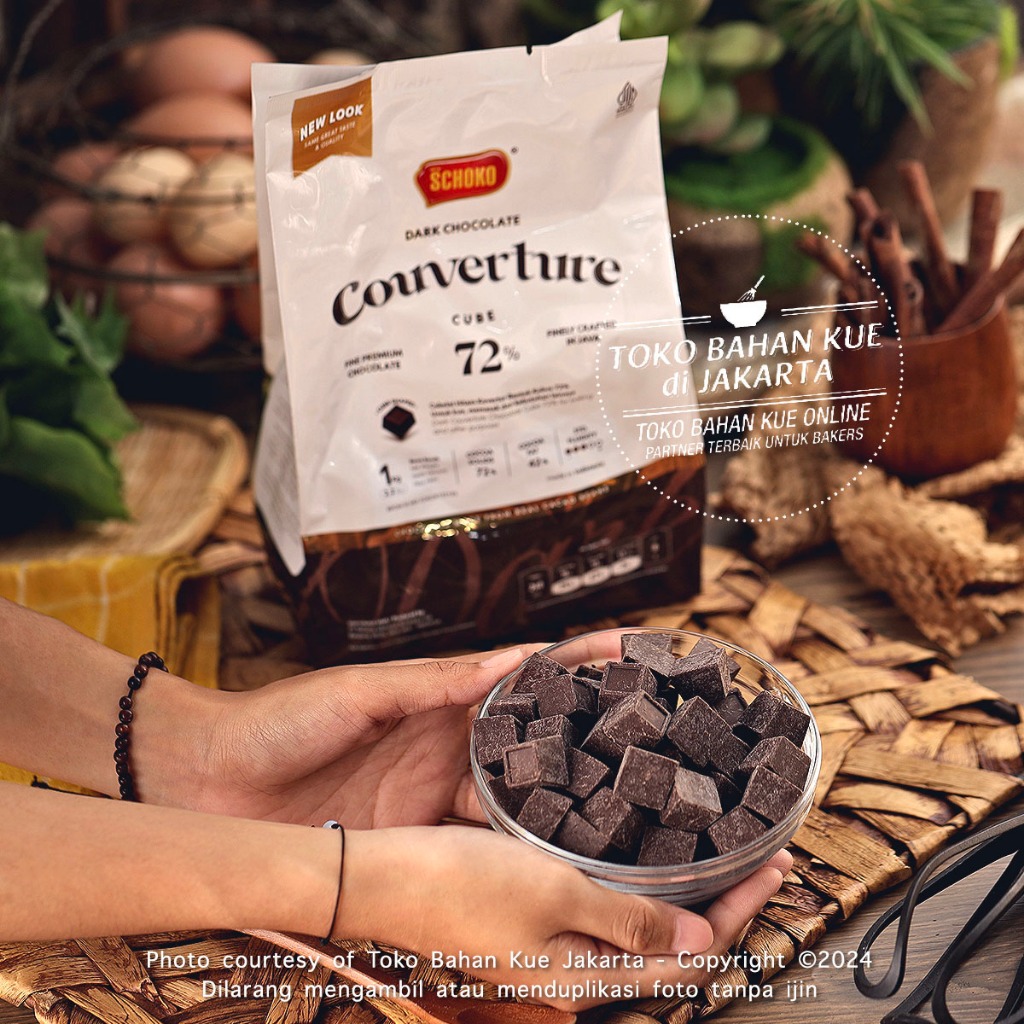 Jual Schoko Cube 72% 500gr Dark Chocolate Couverture Cokelat Dadu ...
