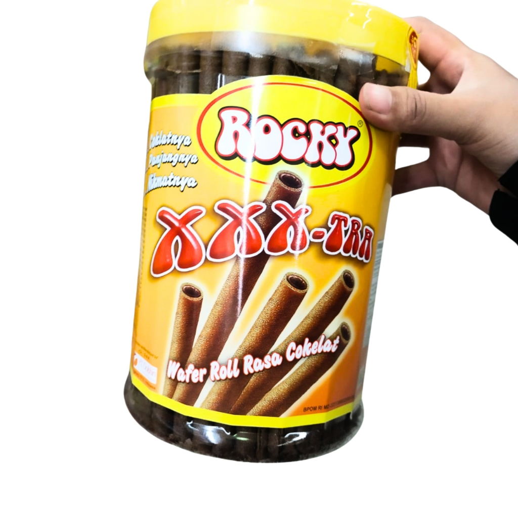 Jual Rocky Wafer Roll Rasa Coklat 620gr Roti Cemilan | Shopee Indonesia