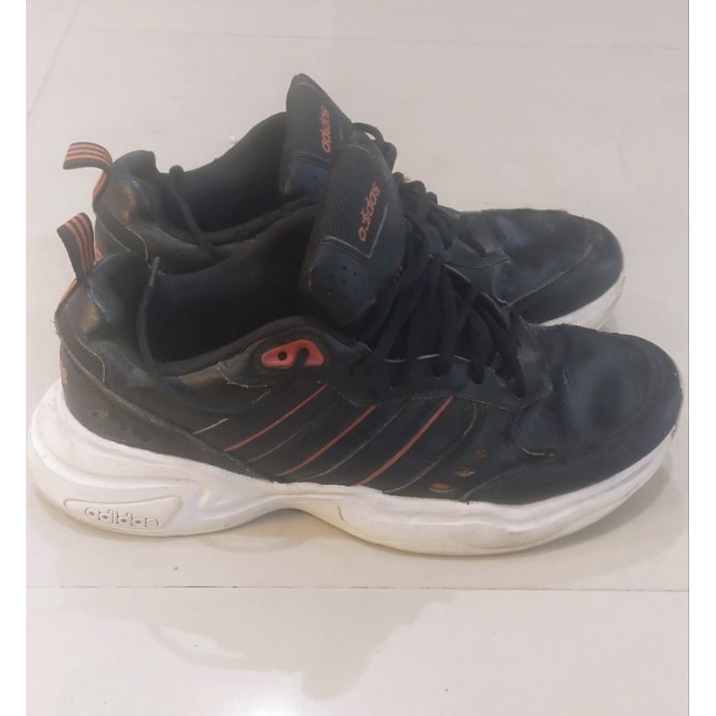 Jual Sepatu Sneaker Hitam Ukuran 42/26cm | Shopee Indonesia