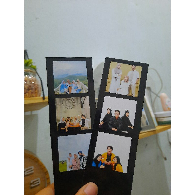 Jual FOTO POLAROID STRIP 3 MURAH (Background Hitam) | Shopee Indonesia