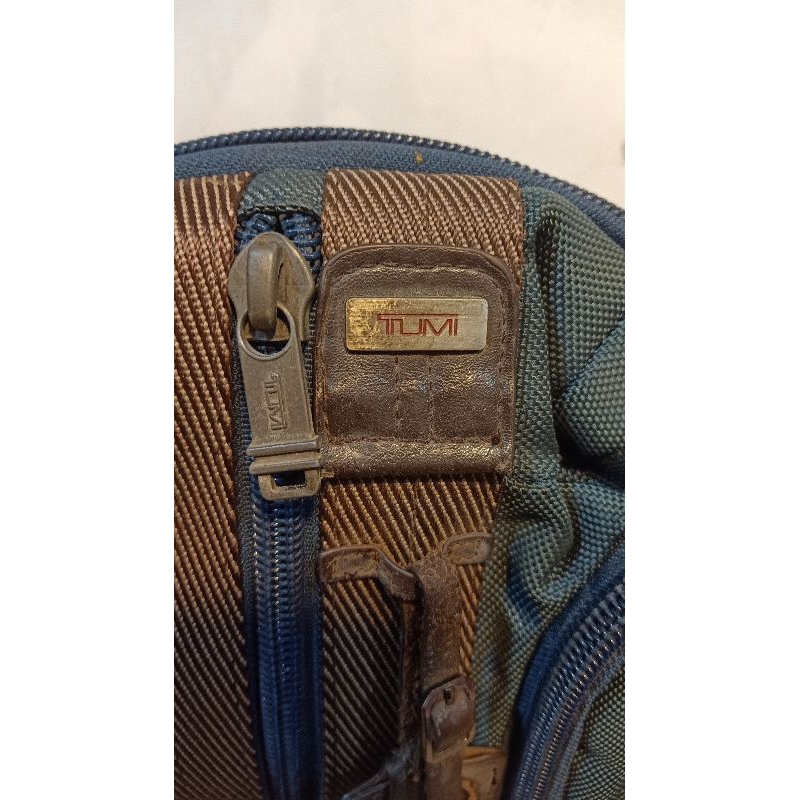 Jual sling bang / waist bag Tumi Luggage | Shopee Indonesia