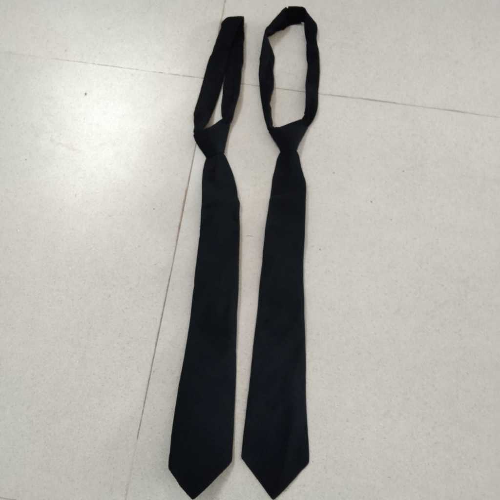Jual dasi hitam polos panjang 145 halus perekat / dasi ospek hitam siap ...