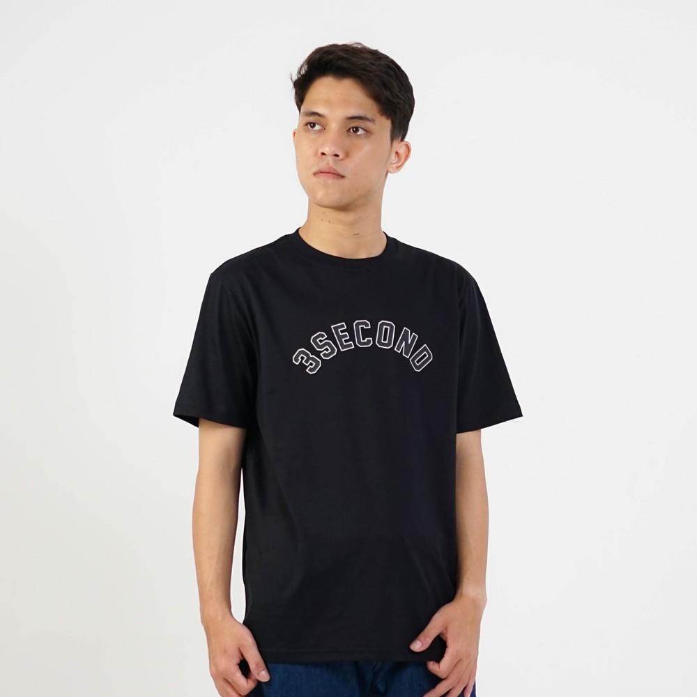 Jual 3Second Kaos Pria Lengan Pendek Regular Fit Katun Logo Script Koop OL-C070425 | Shopee ...