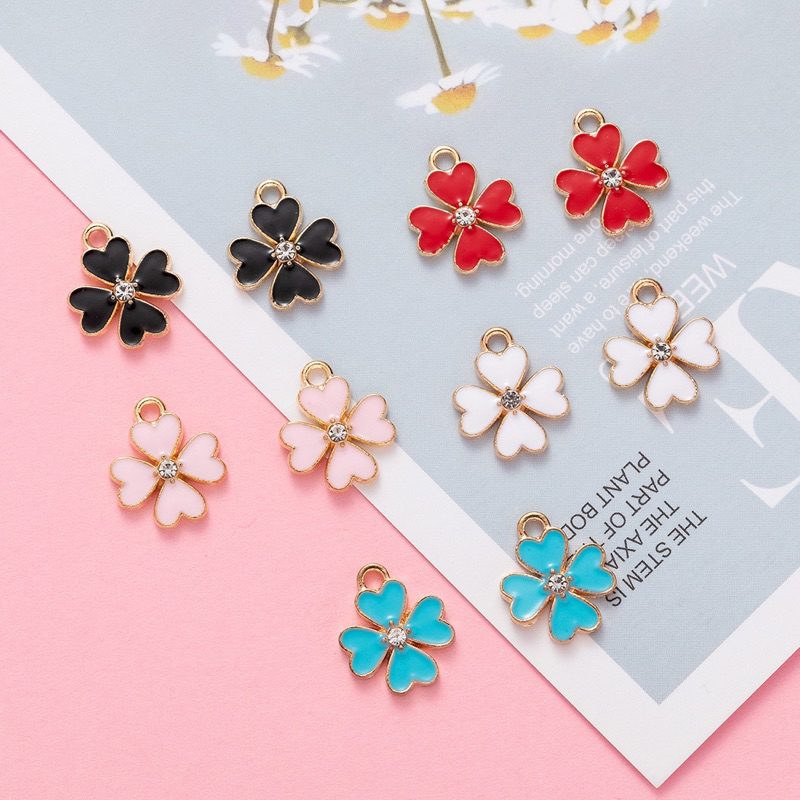 Jual (1Pcs) D16 Charm Besi Bandul Clover Love | Shopee Indonesia