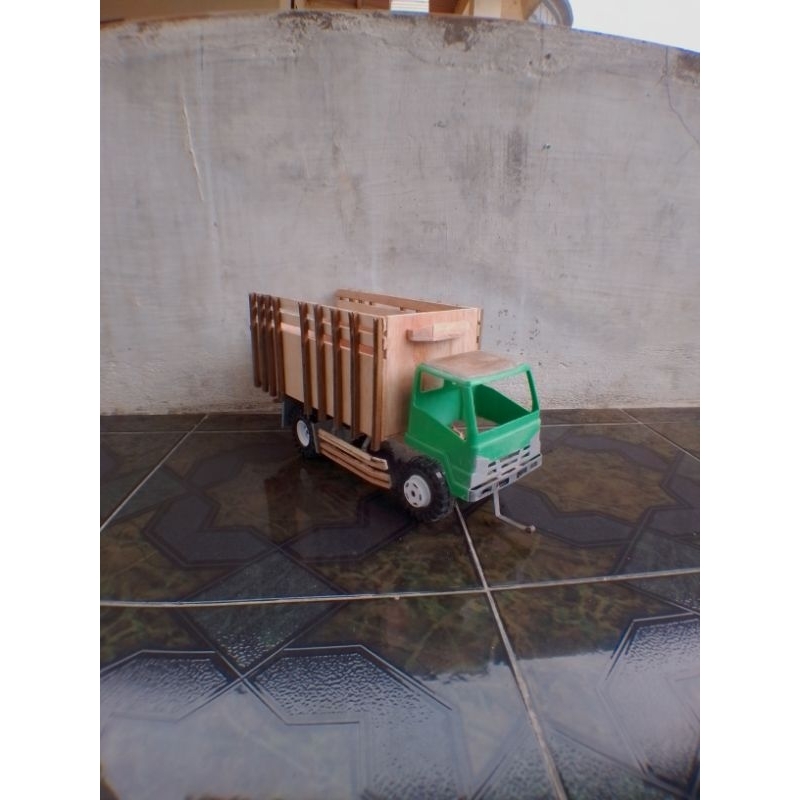 Jual Miniatur Truk Plastik Modif Giga | Shopee Indonesia