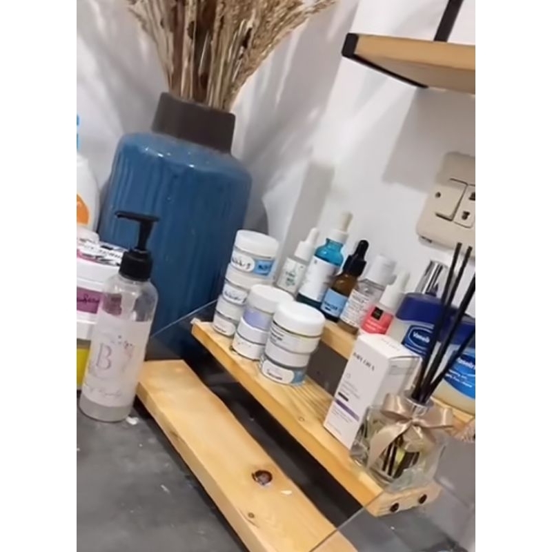 Jual Rak Parfum kosmetik/ Organiser kosmetik /rak akrilik | Shopee ...