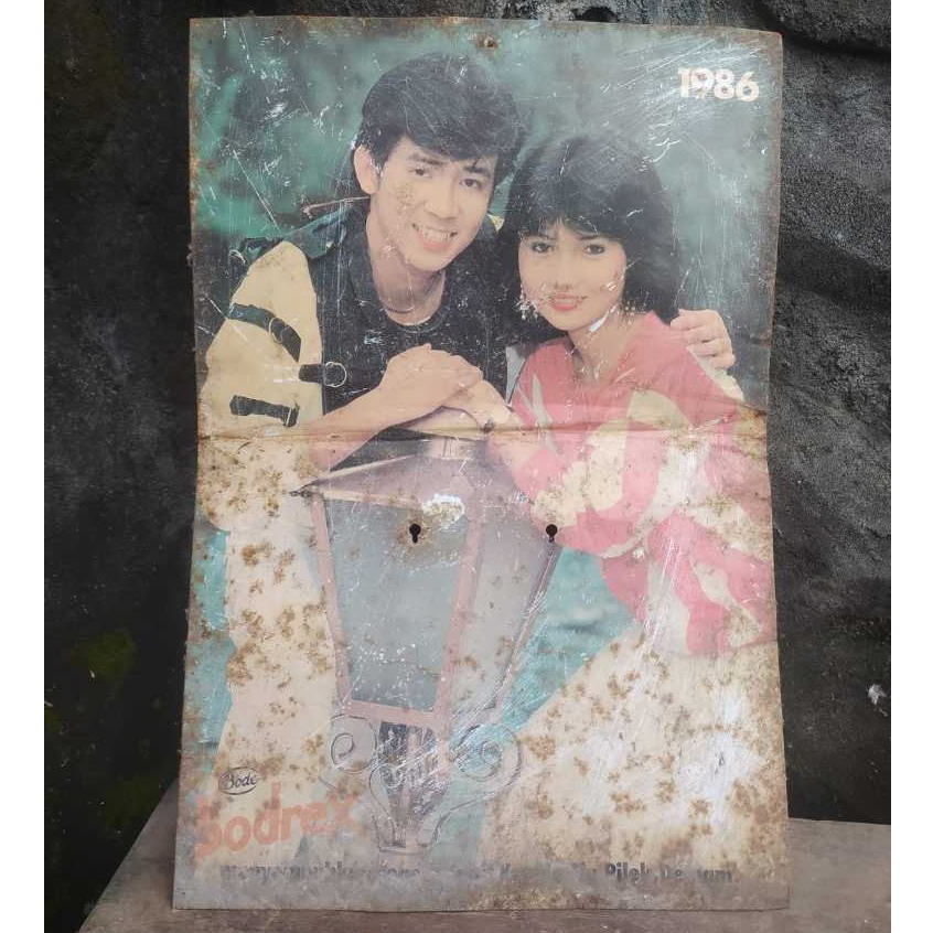 Jual HANGER KALENDER GAMBAR ARTIS RICHIE RICARDO & DINA MARIANA [ 49 X ...
