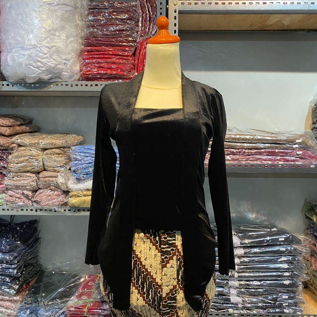 Jual Kebaya Kutu Baru Modern Bludru Hitam | Shopee Indonesia