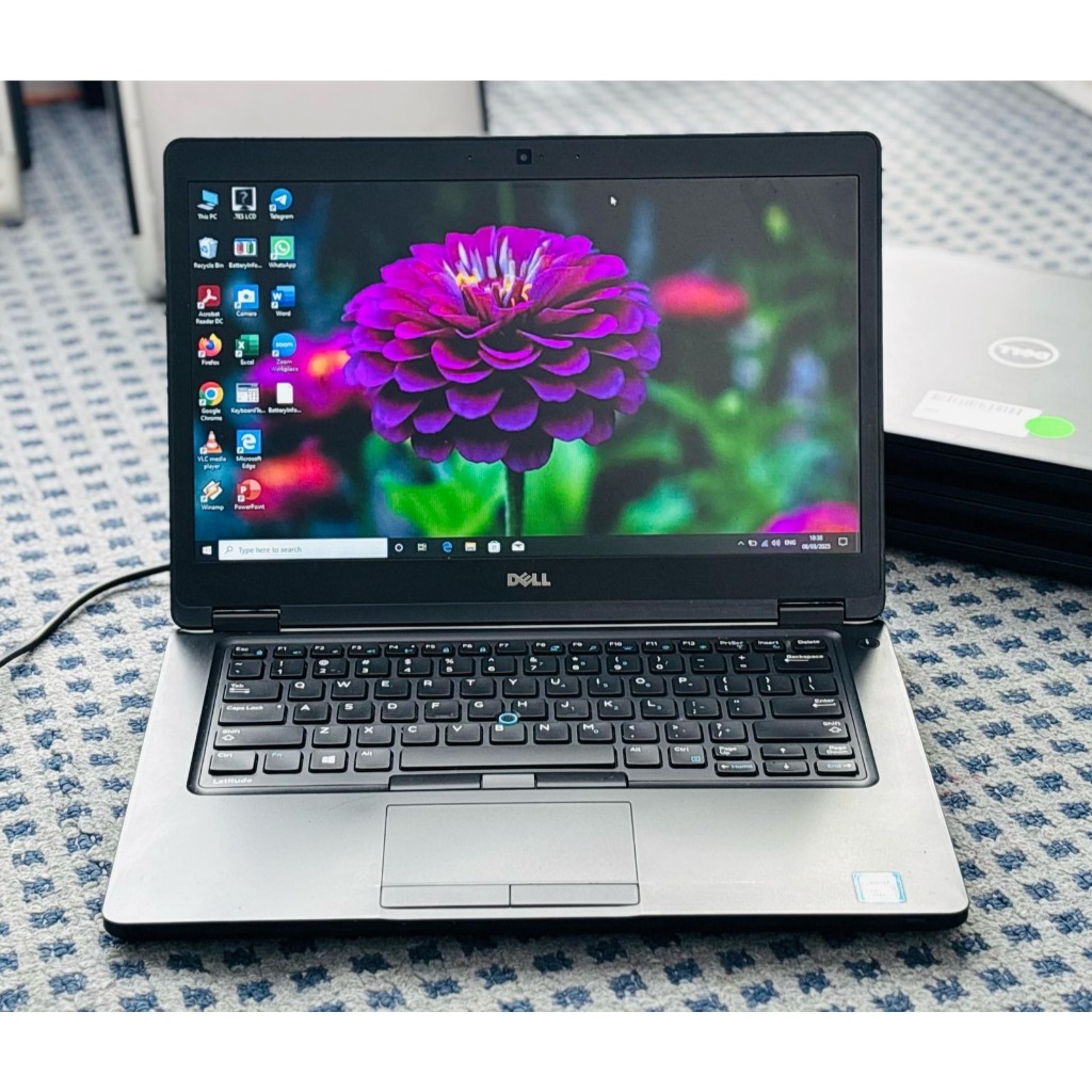 Jual Dual Vga Laptop Dell Latitude 5480 Core i7 gen6 8GB/256GB 14 inc (M) | Shopee Indonesia