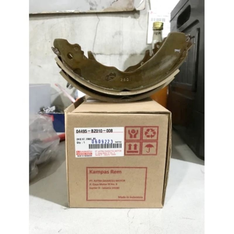 Jual Kampas Sepatu Rem Belakang Brake Shoe Avanza Xenia GARANSI ...