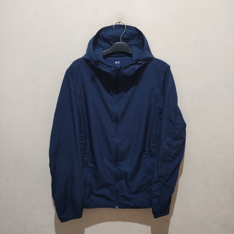 Jual Uniqlo Lightweight Jacket Navy | Shopee Indonesia