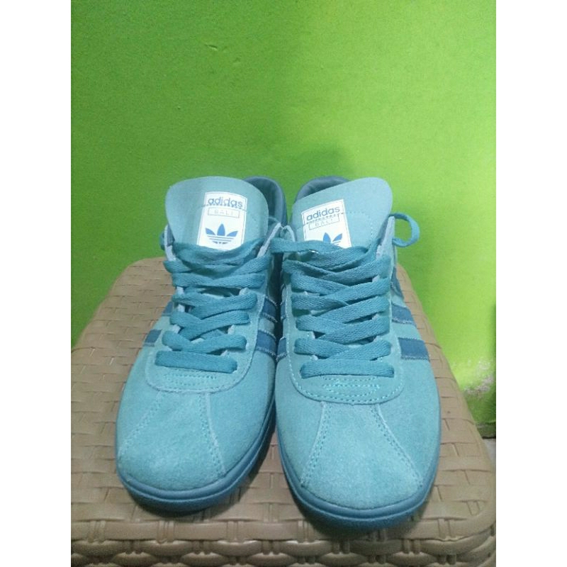 Jual Adidas Bali uk 40 | Shopee Indonesia
