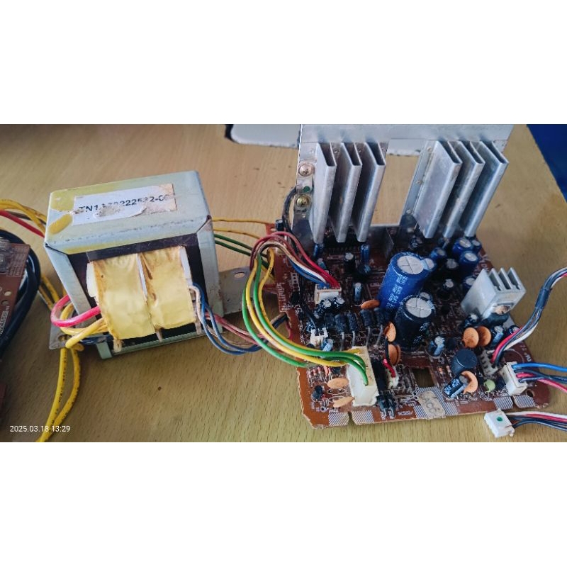 Jual amplifier copotan combo polytron jumbo trafo 5a kondisi dalam ...