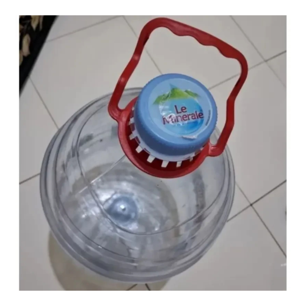 Jual Galon Le Minerale 15Bekas L /Galon jadi tanaman , Celengan , ember ...