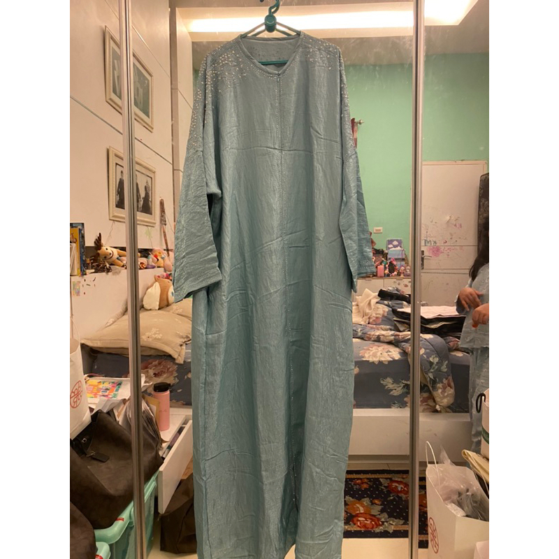 Jual Preloved Abaya shimer limited edition all size, 1x pemakaian ...
