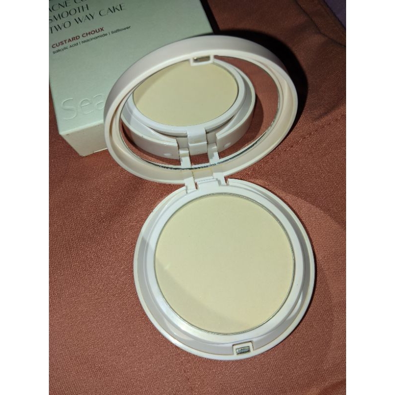 Jual Sea Makeup Acne Cover & Smooth Two Way Cake 9gr Preloved | Shopee ...