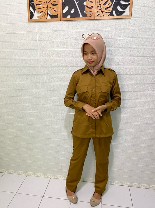 Jual Seragam Khaki Wanita Setelan PDH PNS Baju Pemda Model Saku Atas Terbaru | Shopee Indonesia