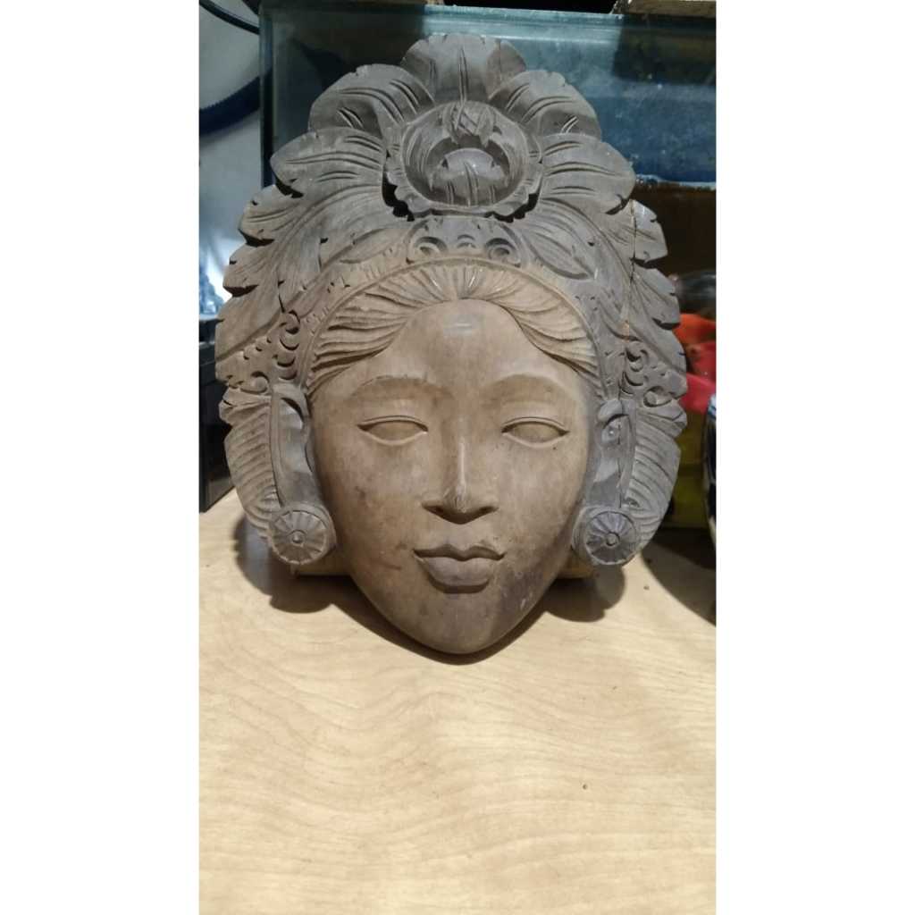 Jual Patung Kayu Wajah Wanita Bali Kuno Jadul Antik | Shopee Indonesia