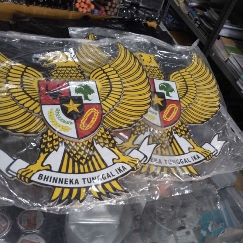 Jual GARUDA/PATUNG GARUDA PANCASILA TRIPLEK UKURAN 30CMx30CM | Shopee ...
