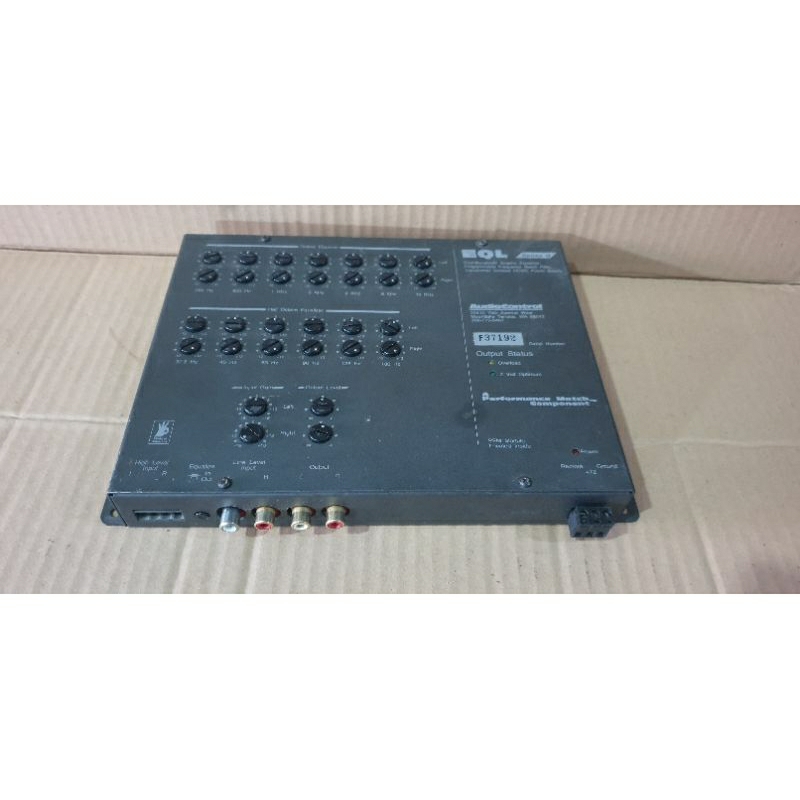 Jual preamp audio control mobil dc12voll eql series made in Amerika ...
