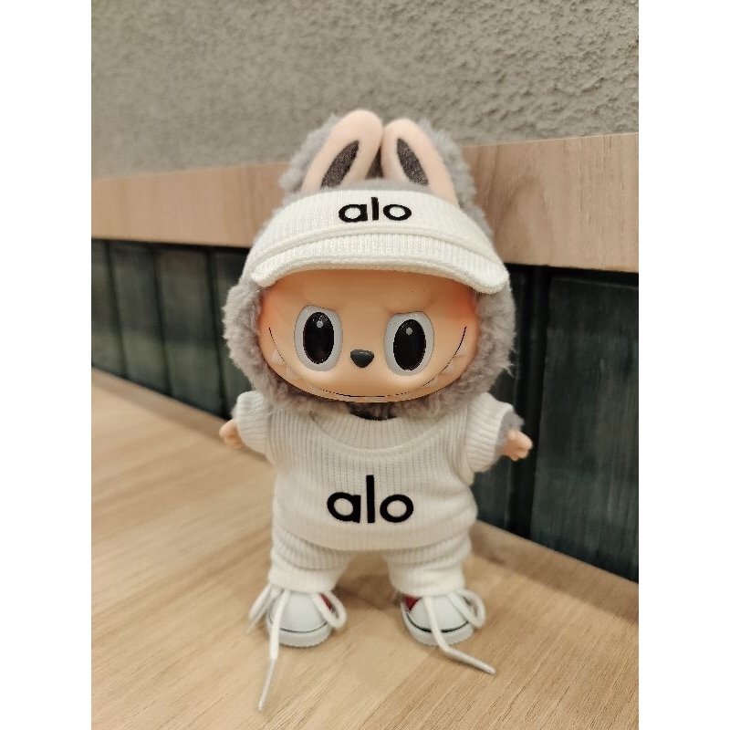 Jual set baju + topi golf + celana labubu V1 dan V2 | Shopee Indonesia