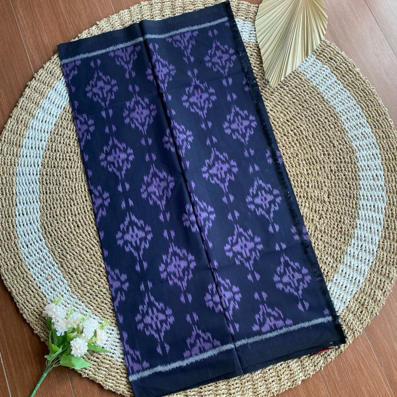 Jual KAIN TENUN ENDEK KHAS BALI MOTIF PATRA HITAM KOMBINASI UNGU ...