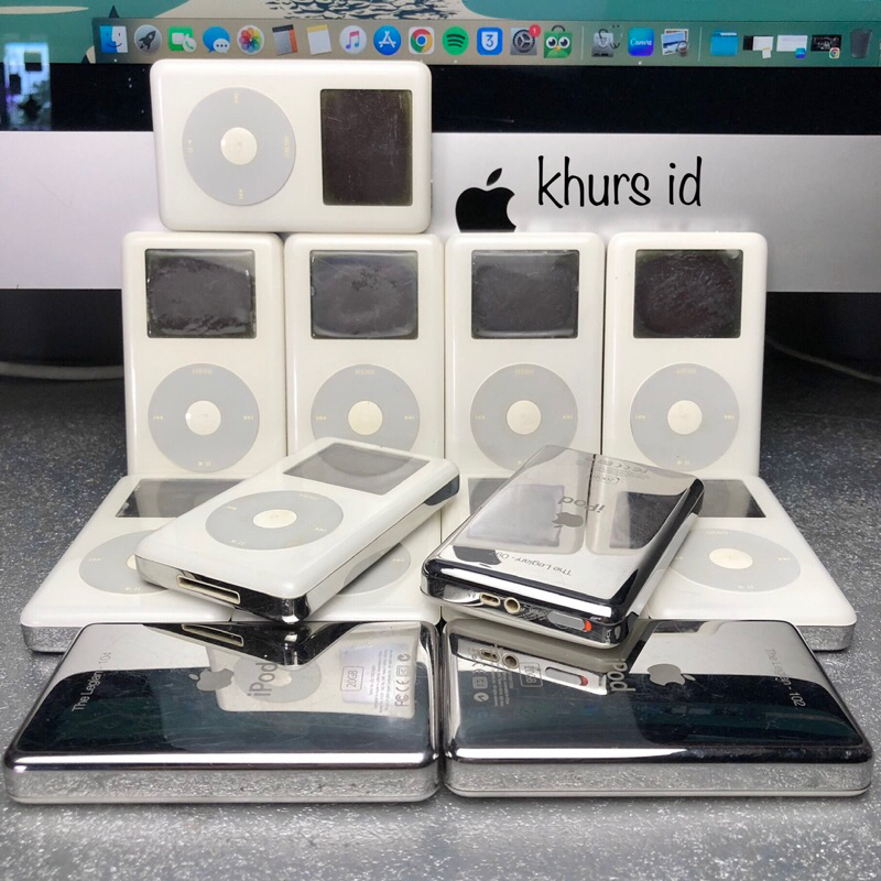 Jual ipod classic 4th 20gb monochrome normal - apple collection ...