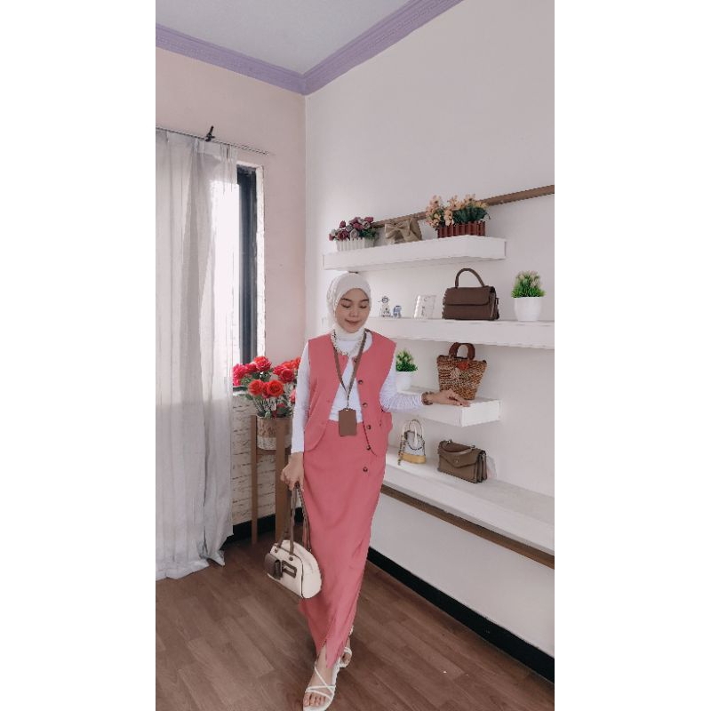 Jual Naomi Set ( Vest + Rok ) | Shopee Indonesia