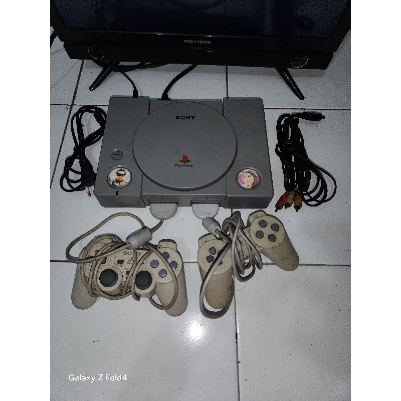 Jual bismillah jual ps 1 fat kndsi mesin nyala optik nggk bisa muter ...