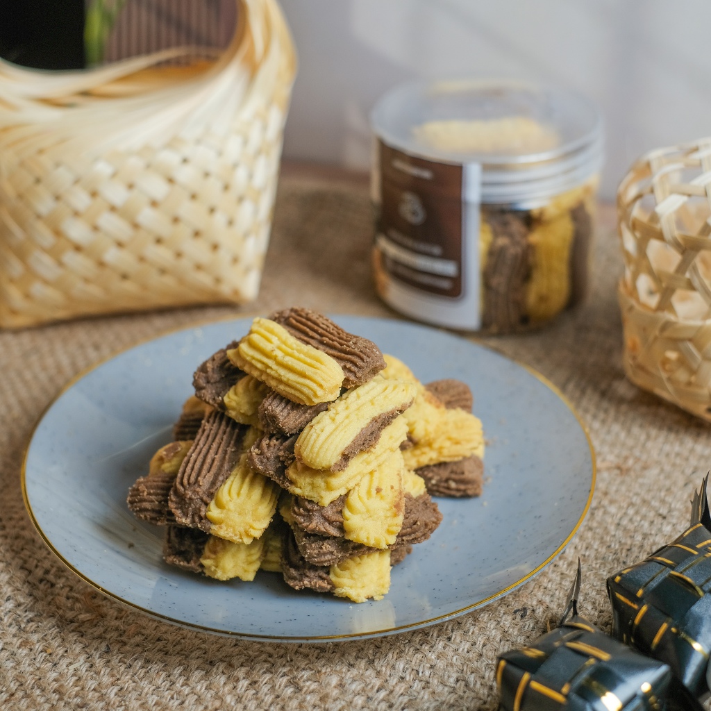 Jual Kue Sagu Keju Lumer, Aneka Kue Semprit, Toples Ukuran 400 ML, Bibasnacks Homemade | Shopee ...