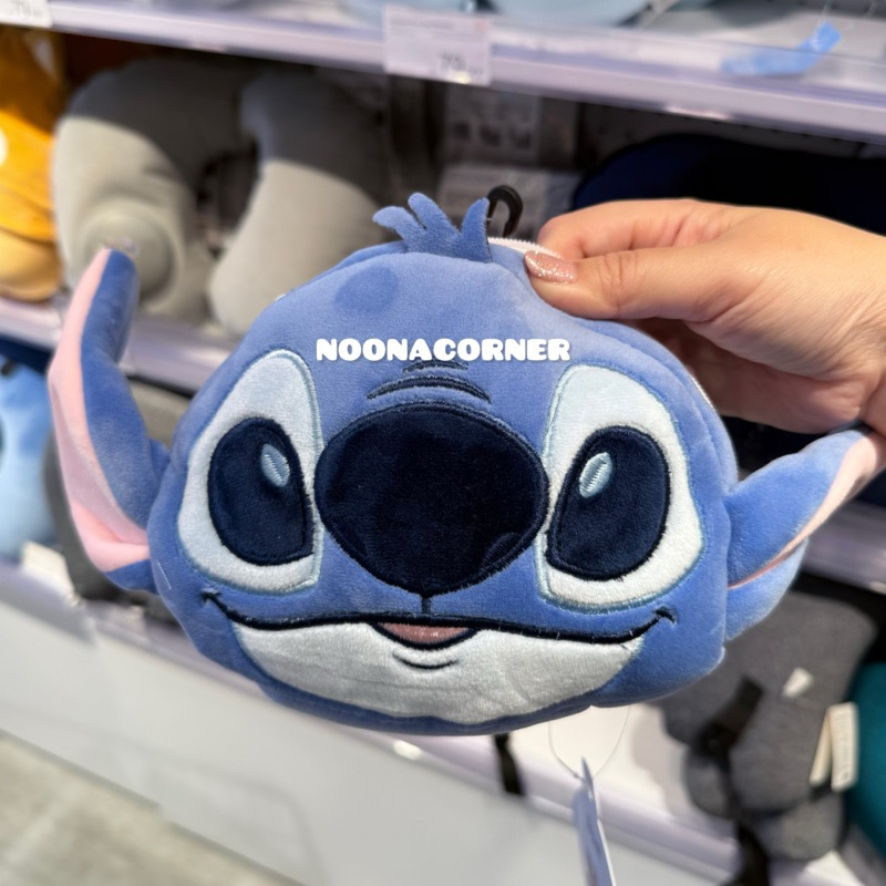 Jual Ohsome x Disney ‼️ Eye Mask & Neck Pillow Package Stitch Beach ...