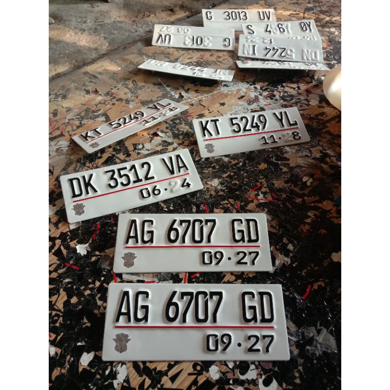 Jual VARIASI MOTOR plat CUSTOM FONT TERBARU GARIS MERAH BAUT TANAM ...
