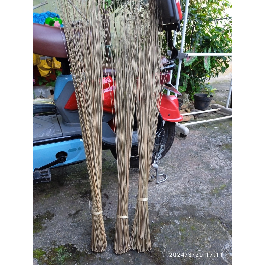 Jual BISA COD! 3 ikat SAPU LIDI / Sapu Tradisional daun Kelapa Kering ...