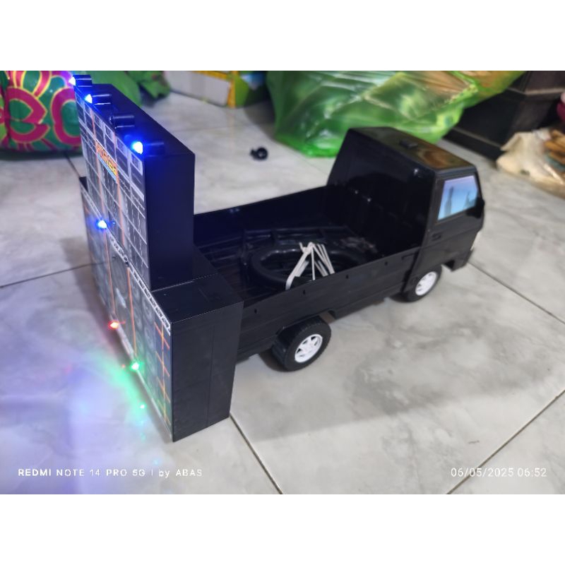 Jual PAKET MAINAN MINIATUR PICK-UP+SOUND TELOLET(SATU SET) | Shopee ...