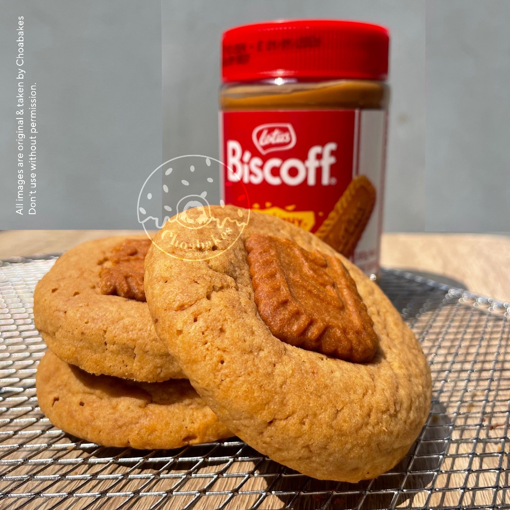 Jual [Choabakes] Premium Cookies isi Lotus Biscoff | A Lil' Crispy, Not ...