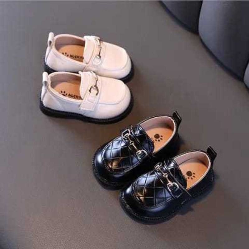 Jual sepatu wanita anak usia 1-2 tahun model dokmart kekinian | Shopee ...