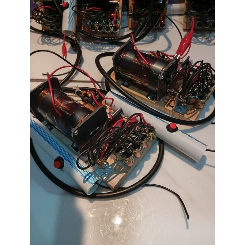 Jual CAR POWER SHOCK INVERTER PLATINA 1000WATT 12VOLT / 10 KONDENSOR ...