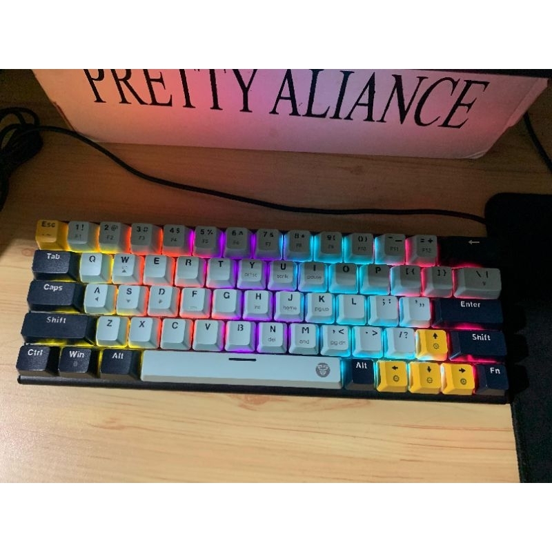 Jual Keyboard Fantech Atom63 Mizu Edition (Red Switch) | Shopee Indonesia