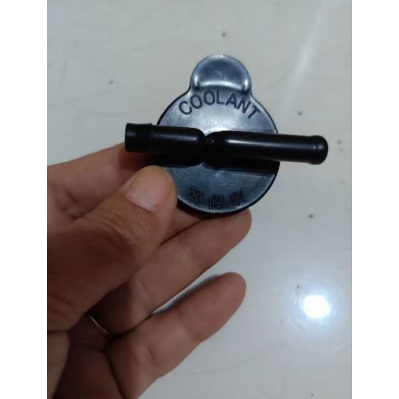 Jual TUTUP TABUNG AIR RADIATOR MOBIL TOYOTA COROLLA VIOS DAN MOBIL ...