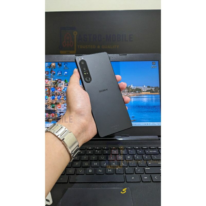 Jual Sony Xperia 1 Mark IV Black Beacukai - 12/256GB Second Original | Shopee Indonesia