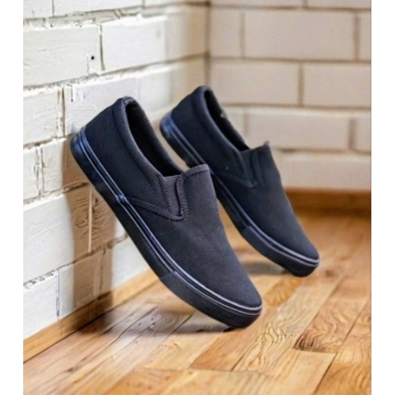 Jual SEPATU BIG SIZE 45-49 BESAR JUMBO PRIA WANITA.SEPATU KASUAL ...