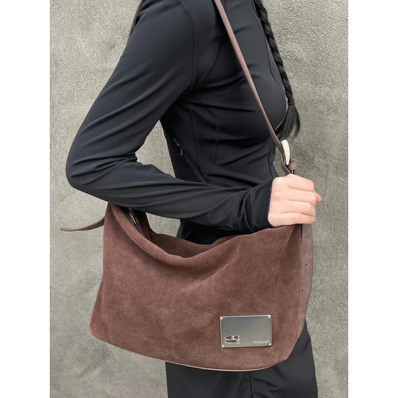 Jual Crying Center Thailand Classic Brown Crossbody Bag | Shopee Indonesia