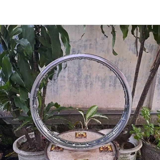 Jual velg hm ring 17 ukuran 160 ORIGINAL velg hm r17 160 velg hm r 17 ...