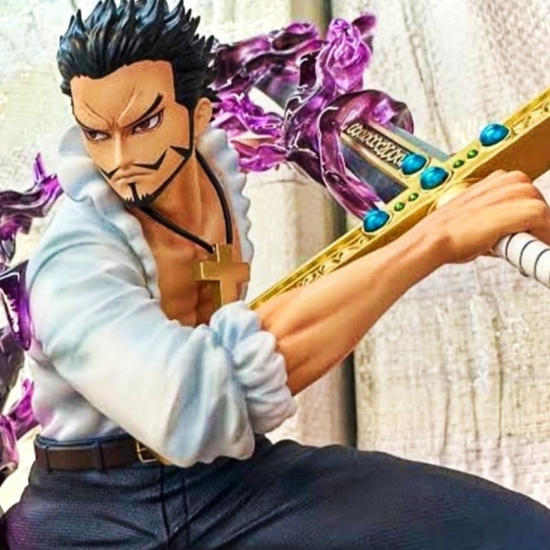 Jual Action Figure Dracula Mihawk OnePiece Anime Figure Mihawk PVC ...