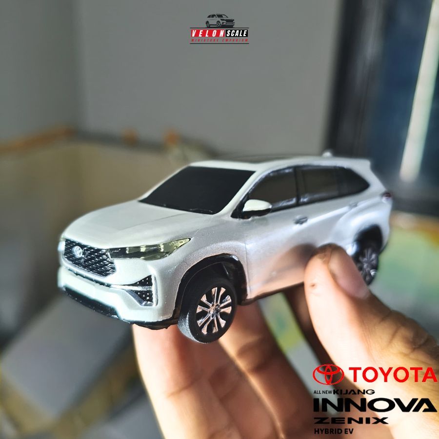 Jual Diecast Toyota INNOVA ZENIX Skala 1:43 Miniatur INNOVA ZENIX ...