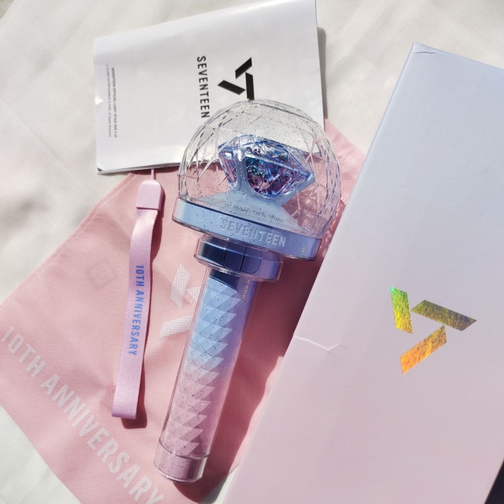 Jual [READY STOK] SEVENTEEN OFFICIAL LIGHTSTICK V3 CARATBONG 10TH ANNIVERSARY VER3 | Shopee ...