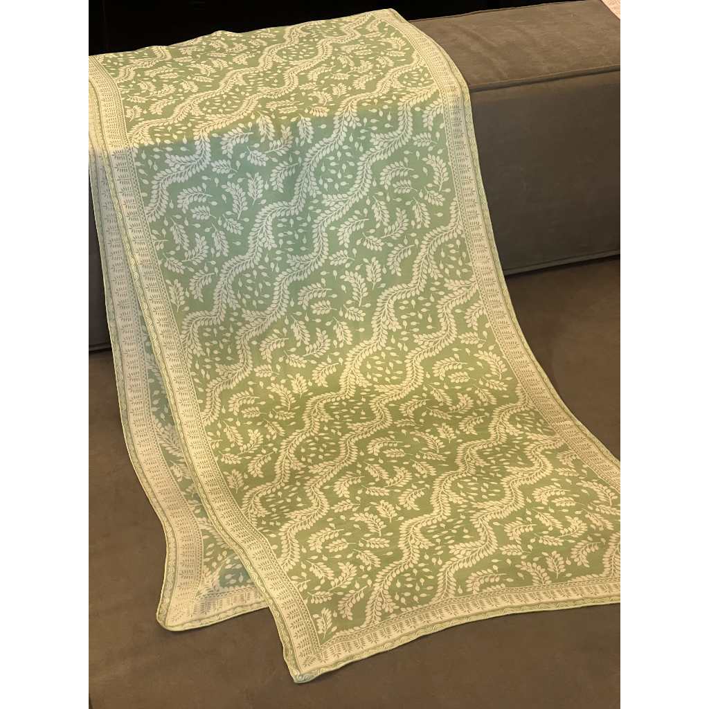 Jual Batik Wayang Scarf In Gift Box - Selendang in Daun Asem II Green ...
