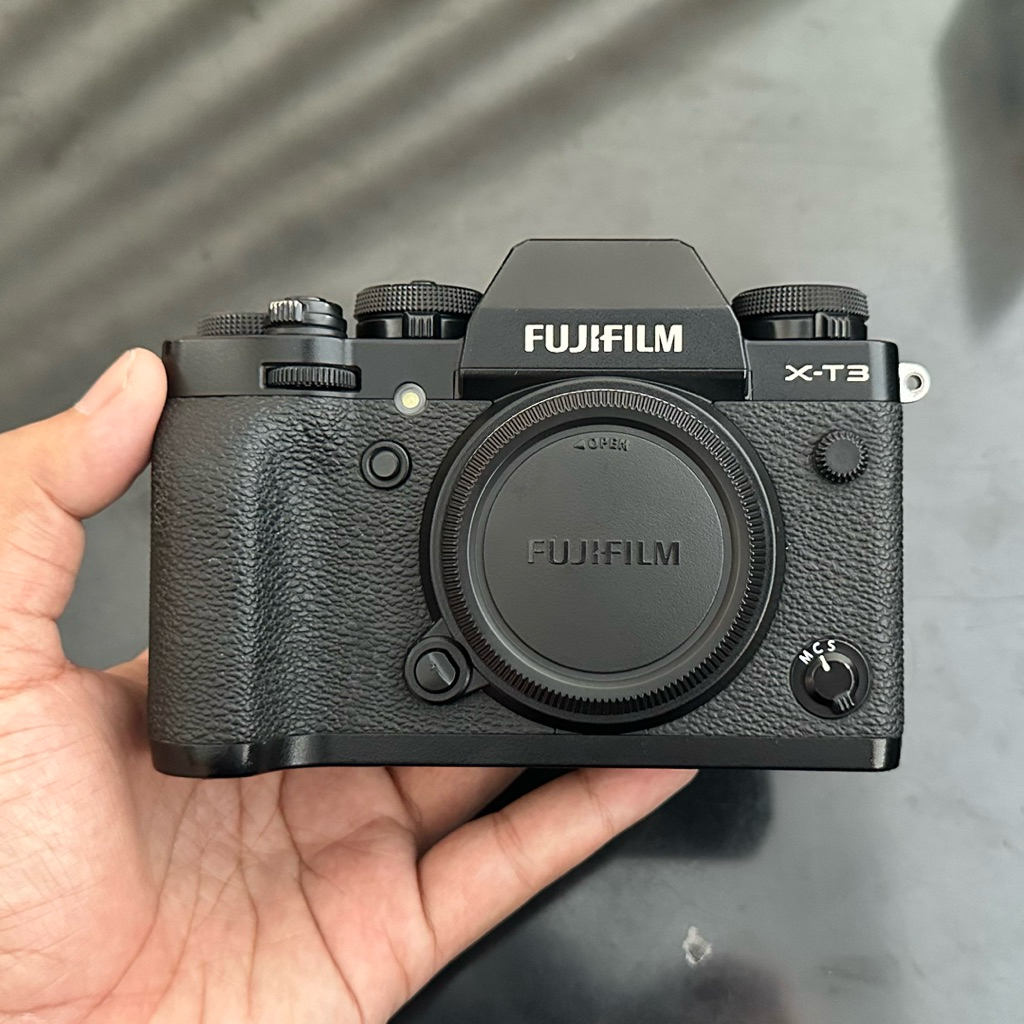 Jual FUJIFILM X-T3 XT3 BODY SAJA MULUS FULSET EX FFID | Shopee Indonesia
