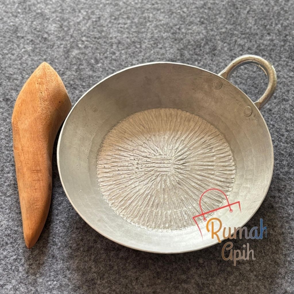 Jual COBEK KUPING ALUMINIUM 19-20cm , gratis ulekan anti lengket ...